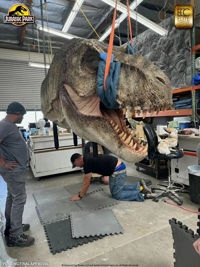 BITANSART - ECC - Life Size T Rex Reproduction