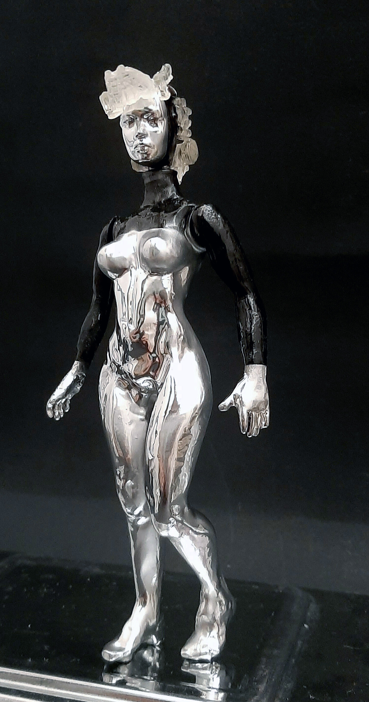 ArtStation - Gynoid Chromed body action figure type 1