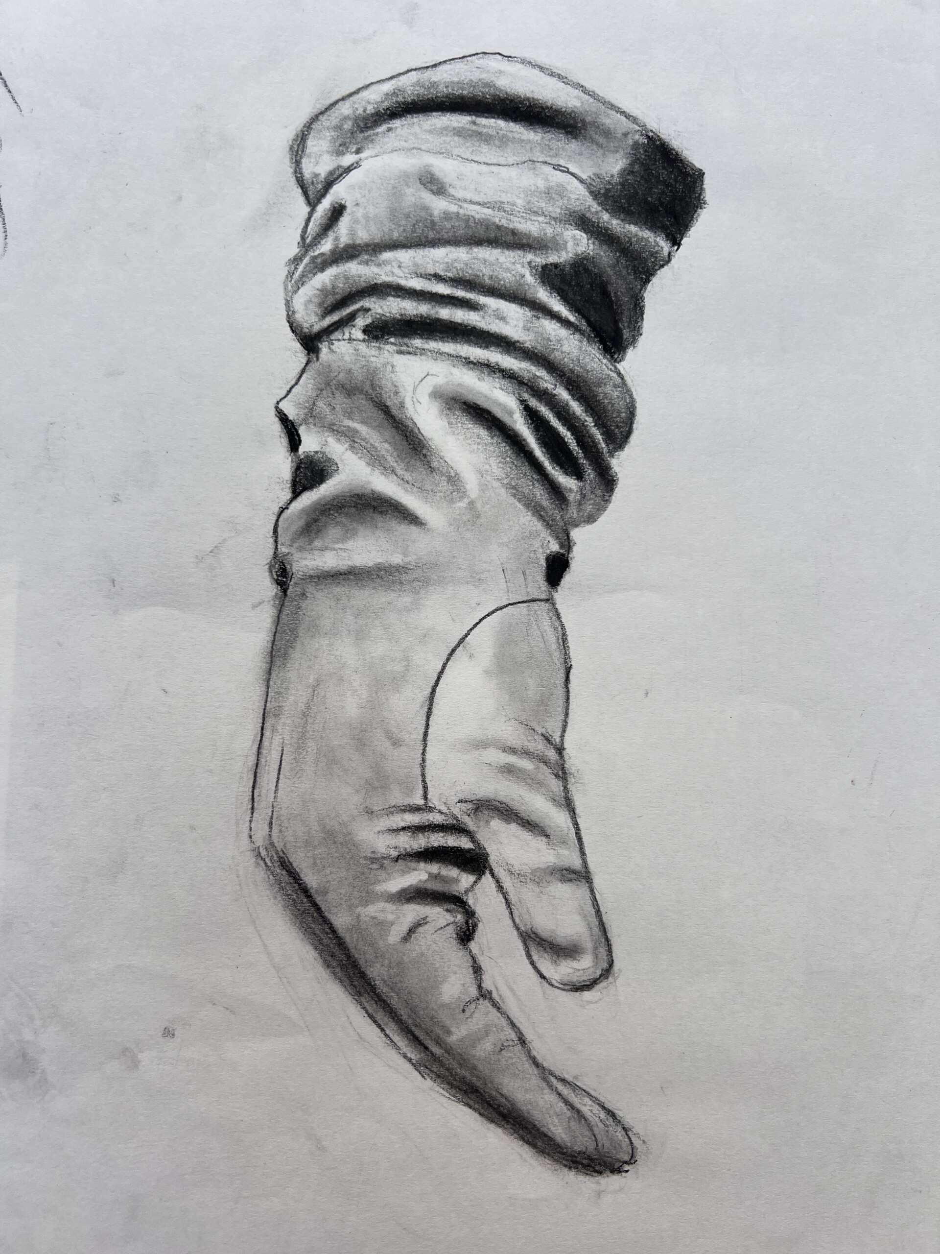 how to draw fabric folds with charcoal