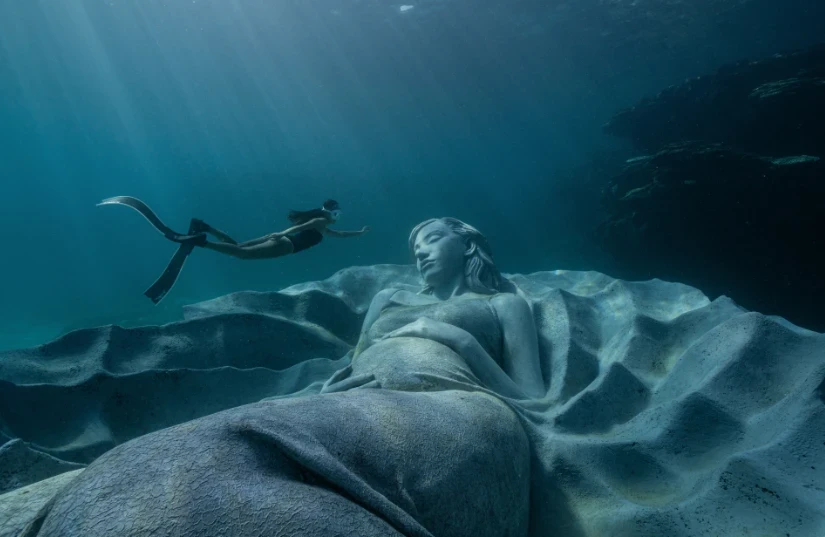 ArtStation - Aquatic Sculpture of Kiko Mizuhara (Jason deCaires Taylor)