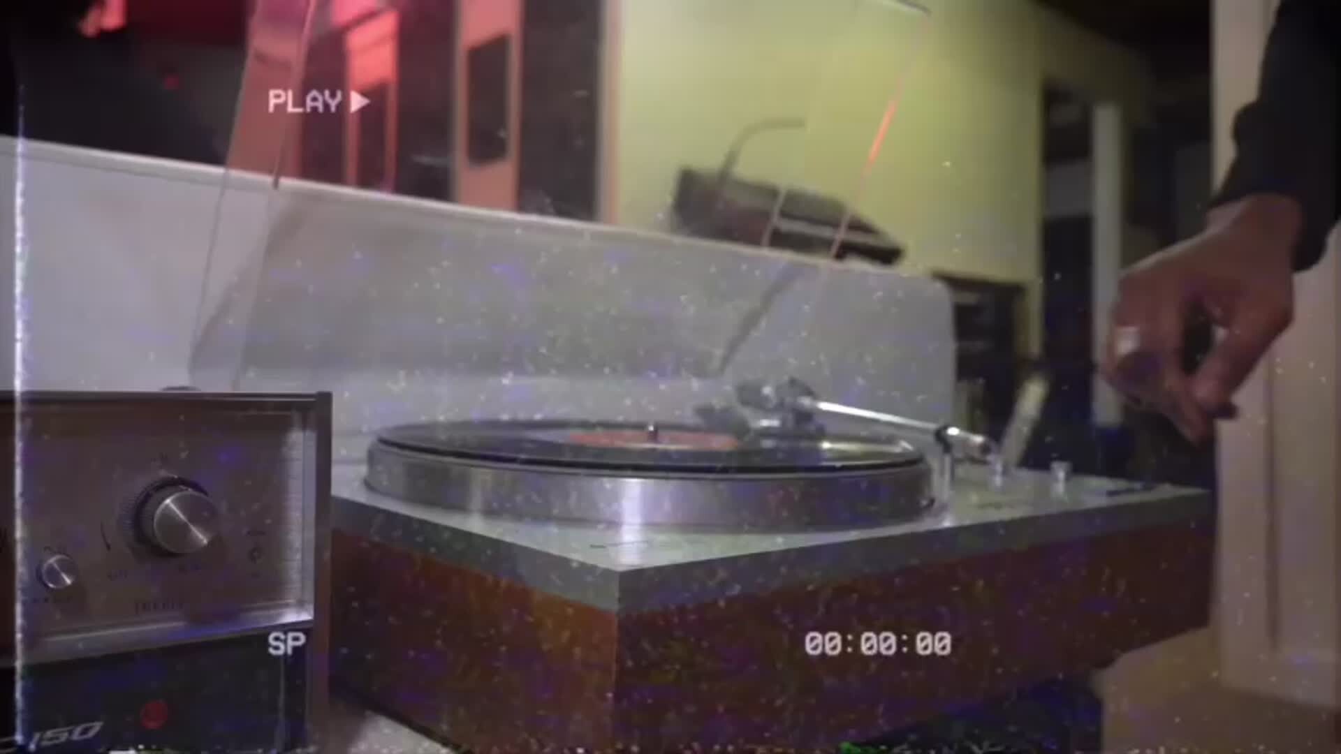 ArtStation - Madame Molly - Holla Back (EDIT)