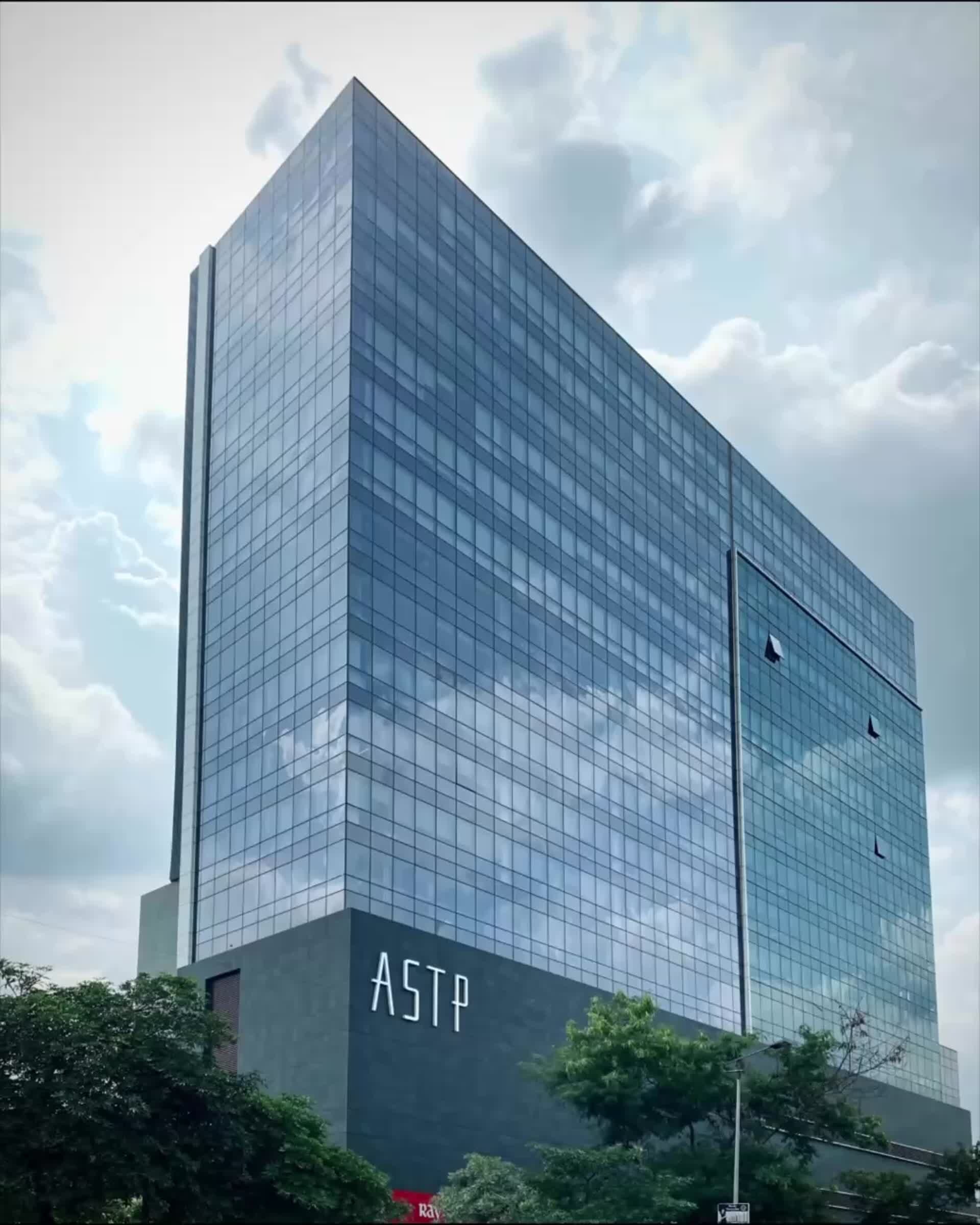 ArtStation - HRIDU RAKSHAK Product Reveal CGI Ads In Blender