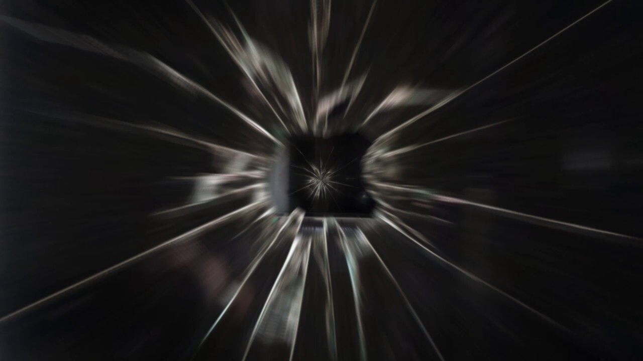ArtStation - Cracked Screen Loop Zoom - After Effects Experiment