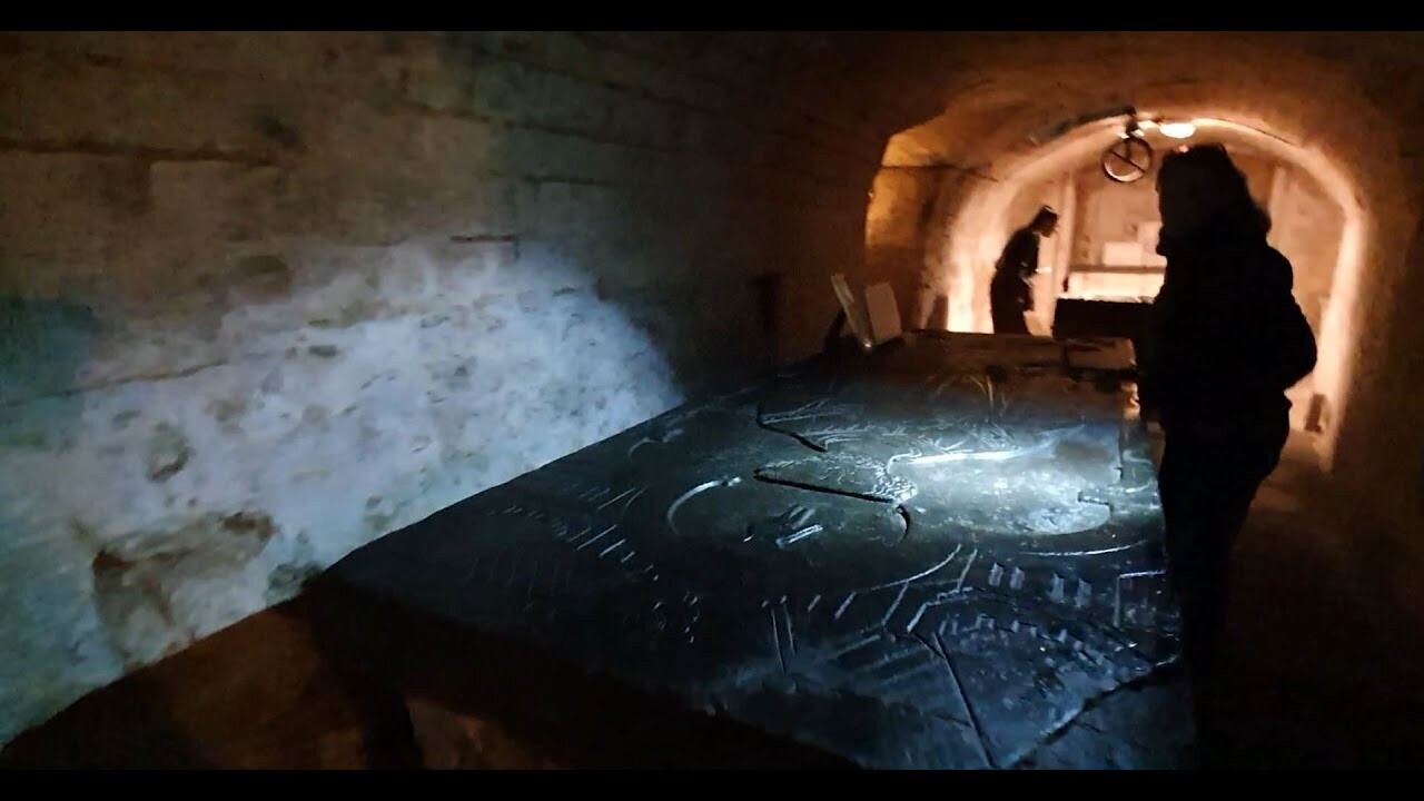 ArtStation - Crypt tour : We woke up something