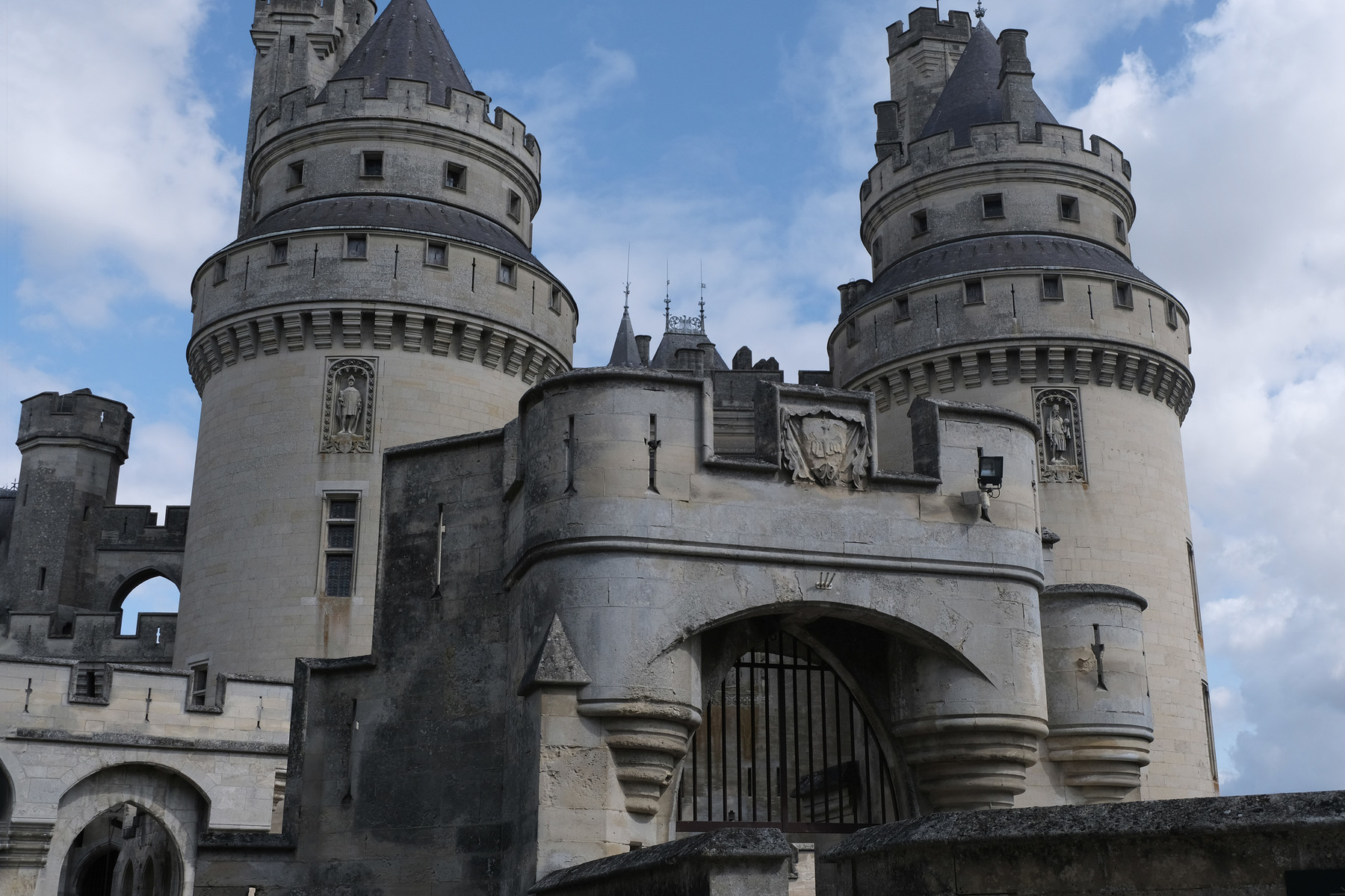 ArtStation - Neo-Medieval Castle | Resources