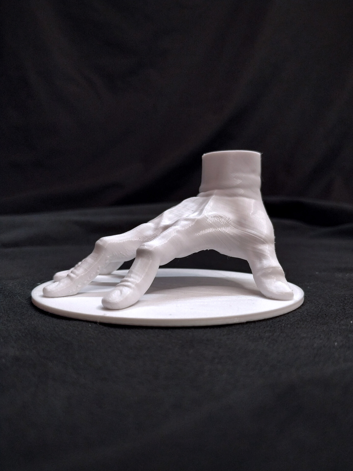 ArtStation - Thingie Hand Pen Holder | Resources