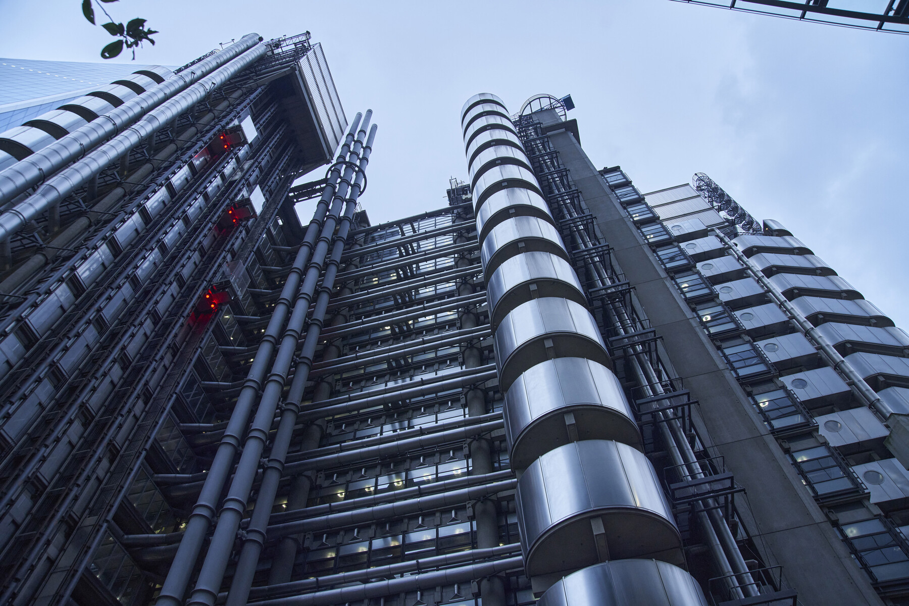 ArtStation - DYSTOPIAN ARCHITECTURE | Resources