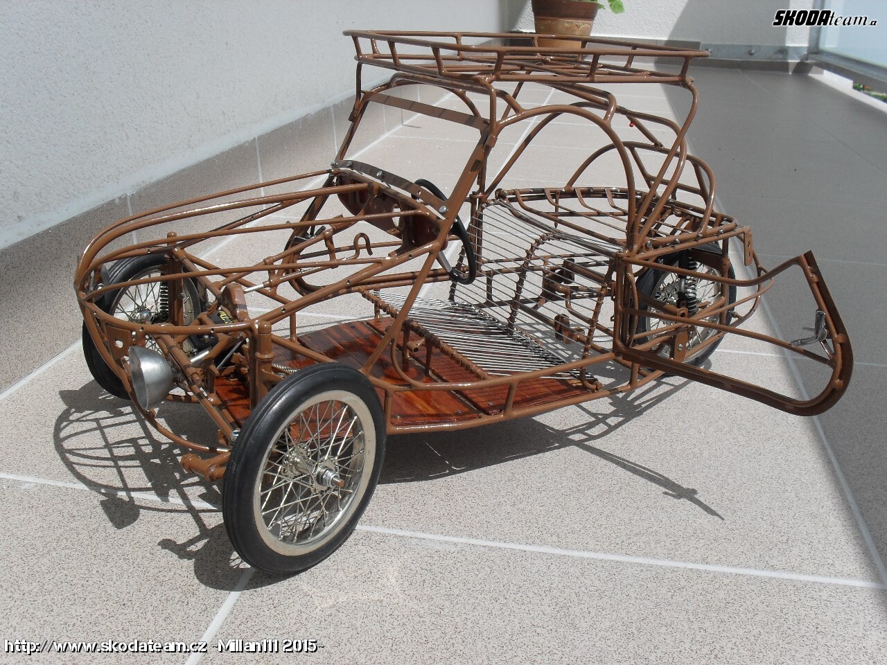 ArtStation - Velorex 3-wheeler car Low-poly 3D model | Game Assets