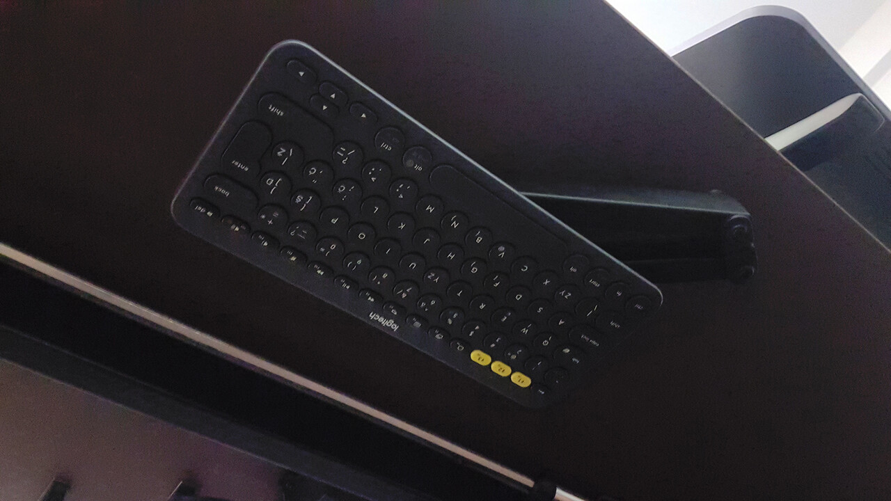 Damir G Martin - DIY wacom cintiq + keyboard solution