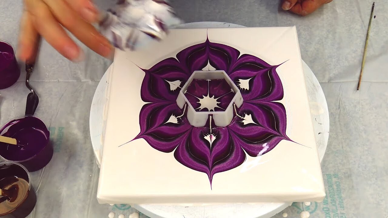 ArtStation - Reverse FLOWER dip with DRY paper napkin ~ Acrylic pour ...